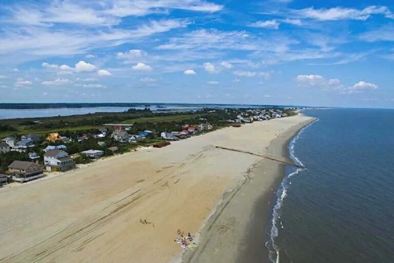 Best Small Towns to Visit in Delaware - American Beautiful